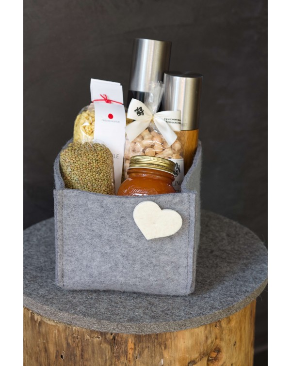 Container of natural wool felt | HAUNOLD